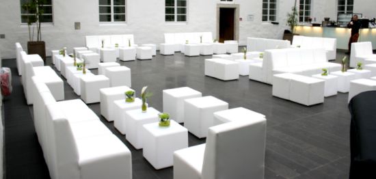 Lounge-Mietmöbel | Innen-Loungemöbel für Messen und Events