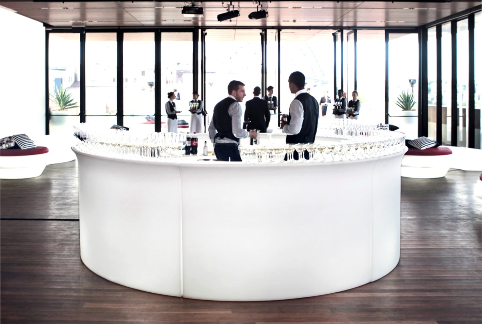Lounge-Mietmöbel | Theken beim Verleih mieten